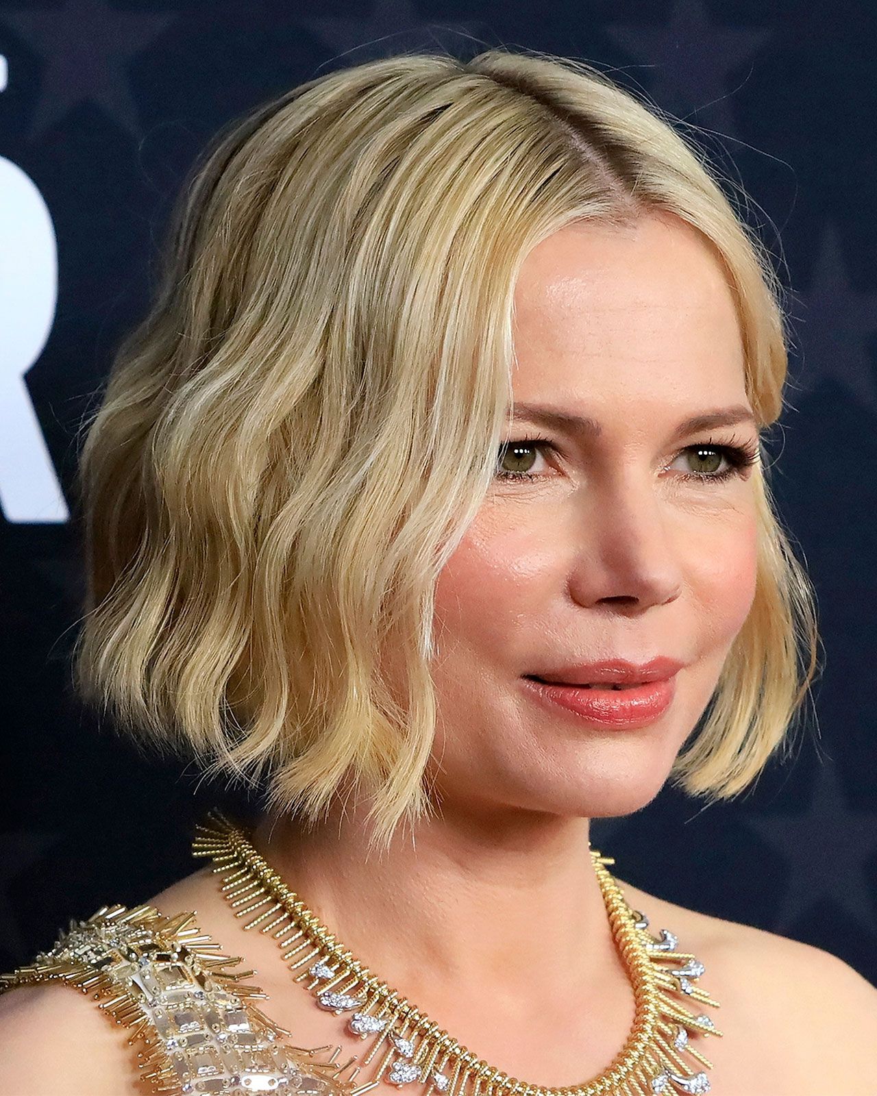 11 Unexpected Bob Hairstyles Stylists Swear By For An Ultra-Flattering ...