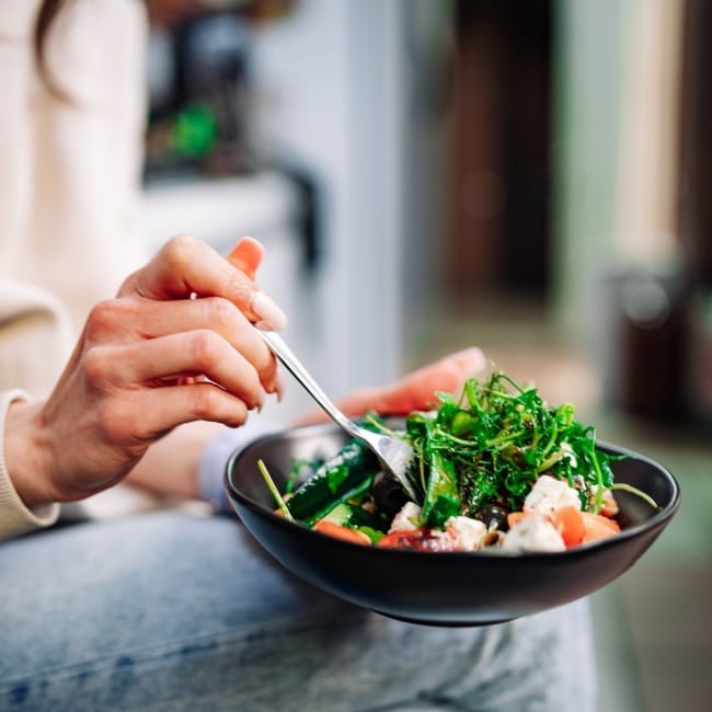 Want To Lose Weight Without Feeling Deprived? Nutritionists Back The ...