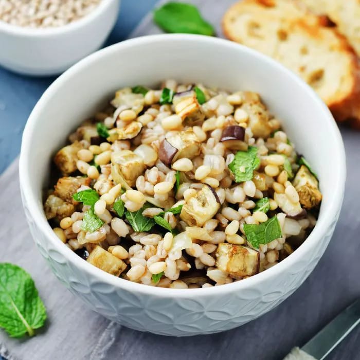 3 Types Of Grains Dietitians Say Might Cause Poor Gut Health - SHEfinds
