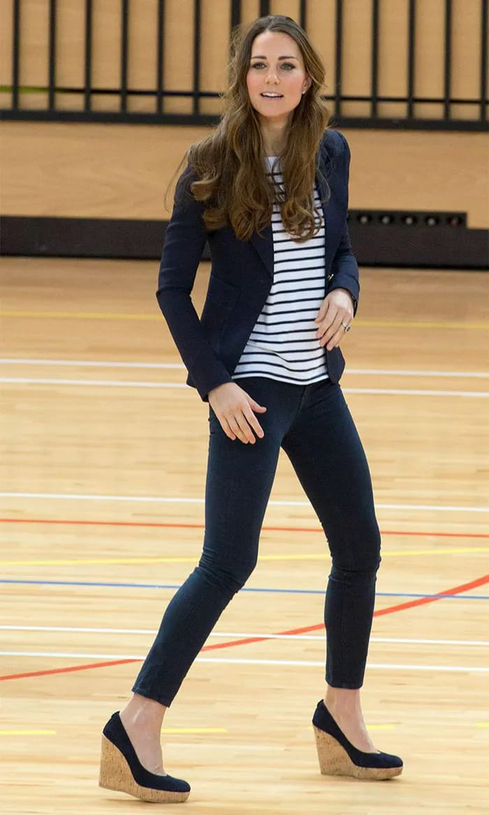 We Still Haven’t Recovered From Kate Middleton Flashing Her Abs While ...