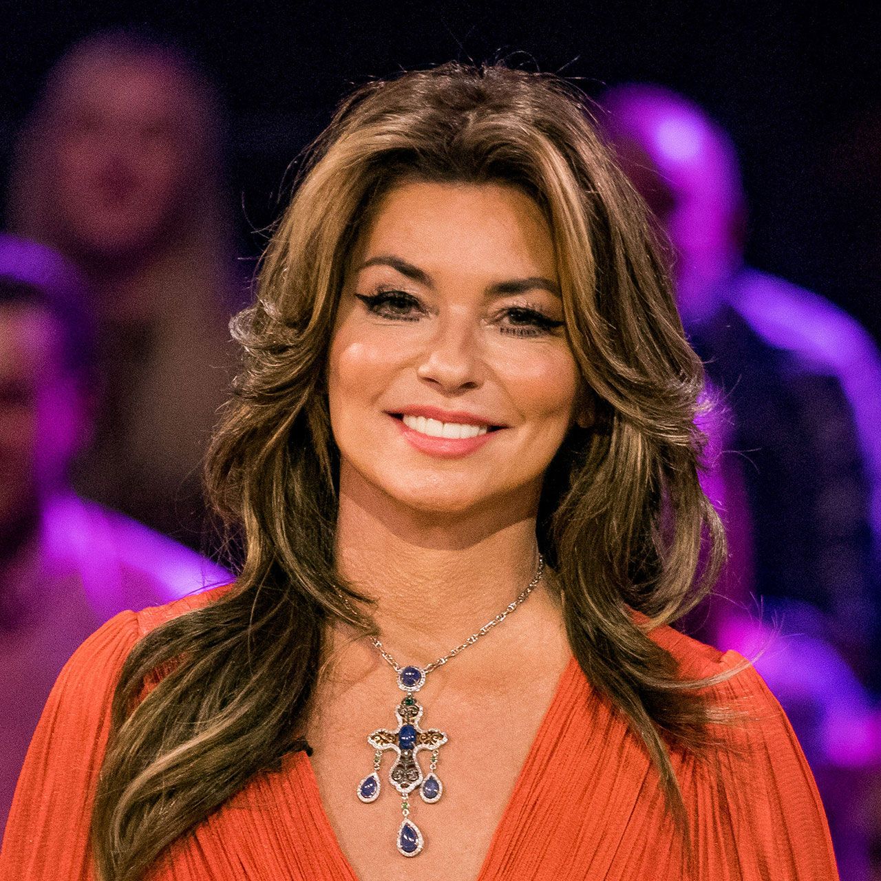 Shania Twain Wears A Mermaid-Style Denim Dress For People’s Choice ...