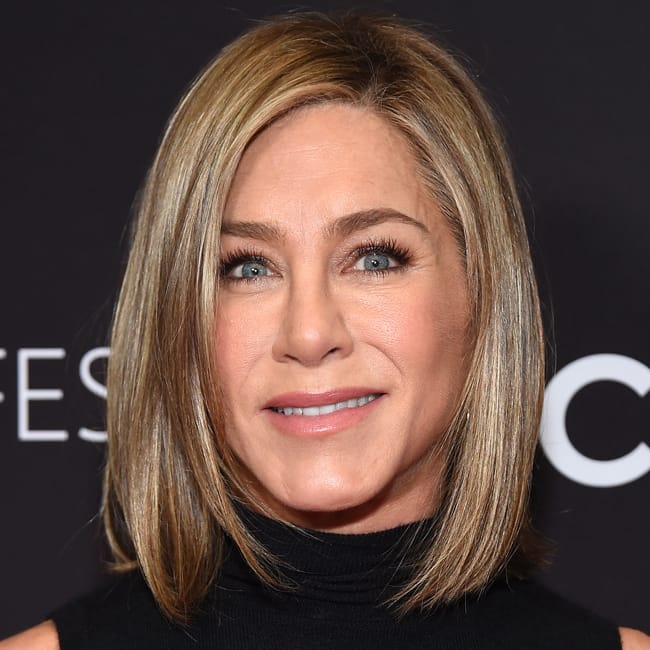 Jennifer Aniston Wears 2026’s Trending ‘Cigarette’ Jeans - SHEfinds