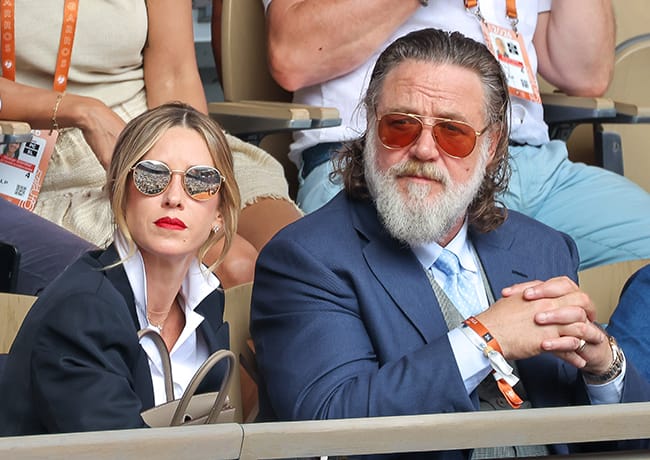 Russell Crowe Flaunts His 55-Lb Weight Loss At The French Open With His ...