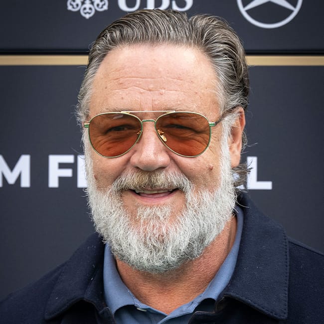 Russell Crowe Flaunts His 55-Lb Weight Loss At The French Open With His ...