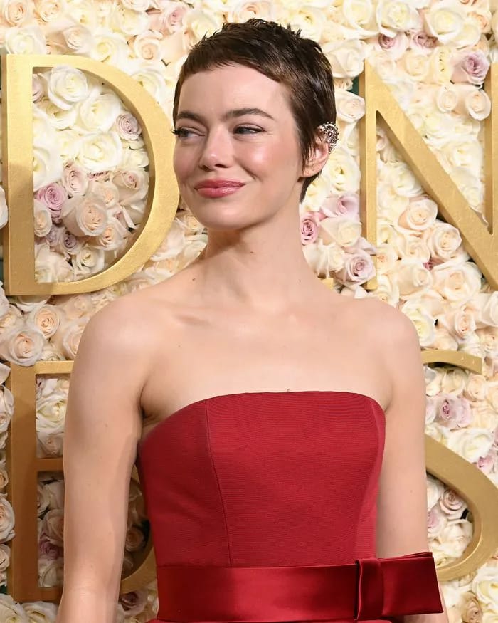 Emma Stone Stuns Fans With Her Surprise Pixie Haircut Transformation On ...