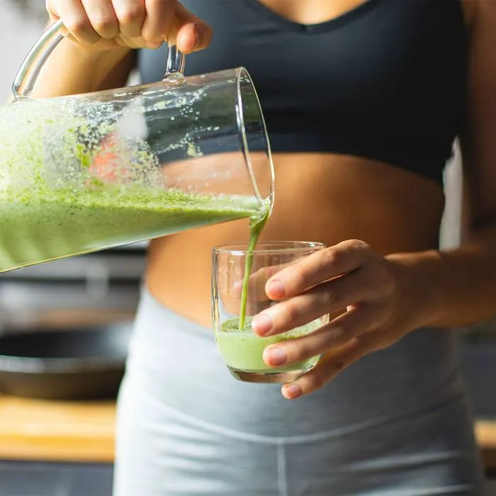 A Gut Health Expert Reveals 7 Drinks That ‘Bust Belly Fat And Shr...