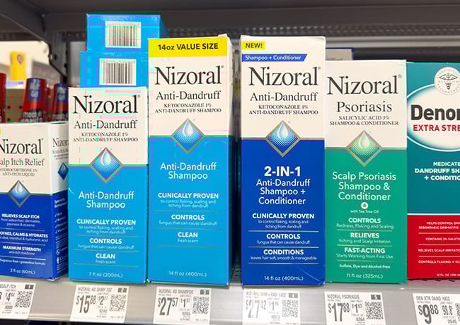 4 Game-Changing Shampoo Ingredients Experts Swear By To Regrow Thinning ...