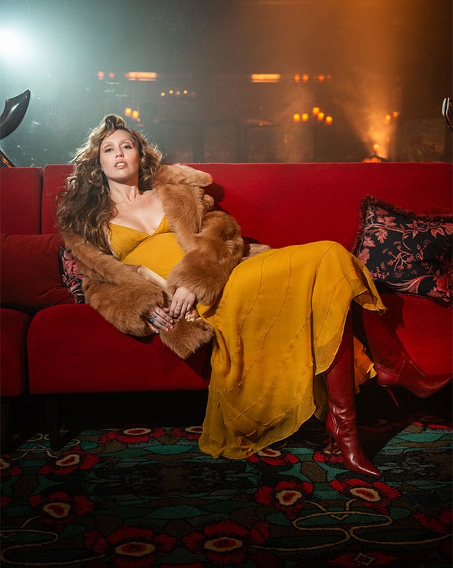 Miley Cyrus Poses In A Yellow Summer Dress & Releases New A Concert ...