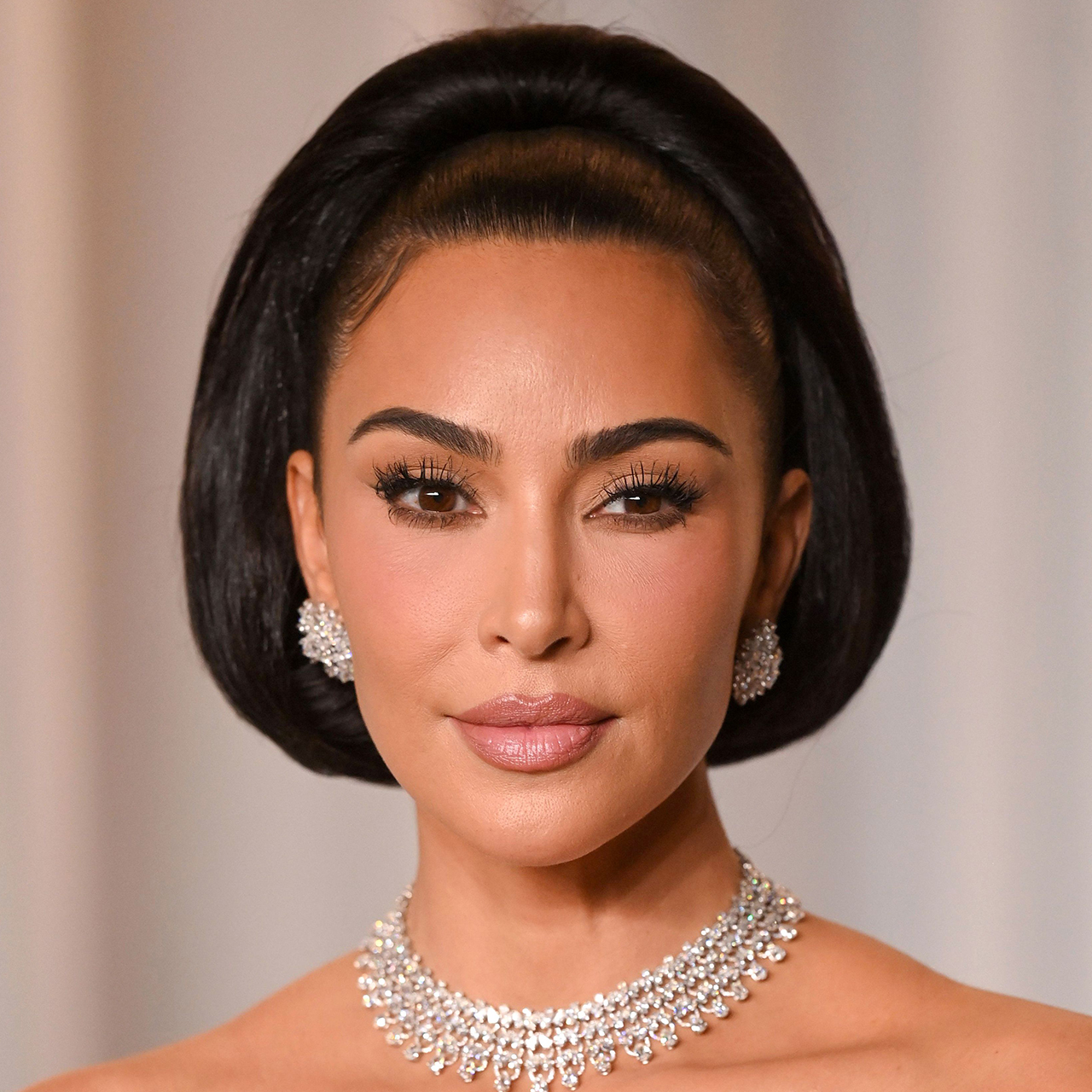 Kim Kardashian Brags That She Grew Up With ‘two Rolls Royces In O