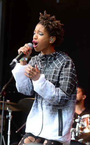 Celebrities Born In October| Celebrity October Birthdays - SHEfinds