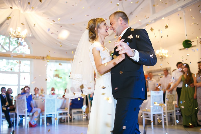 First Dance Tips | Wedding First Dance Ideas - SHEfinds