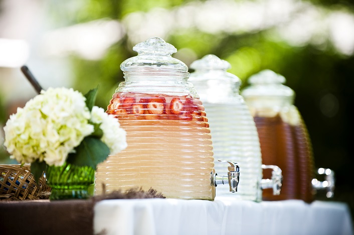 Alcohol-Free Wedding Tips | How To Have Alcohol Free Wedding - SHEfinds