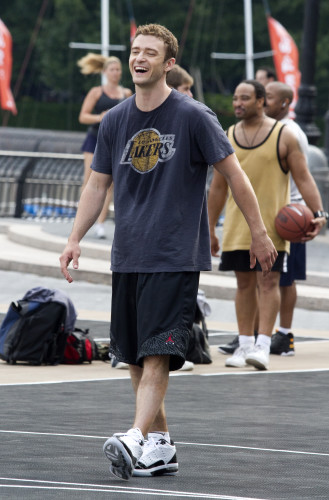 Photos Of Celebrities Sweating - SHEfinds