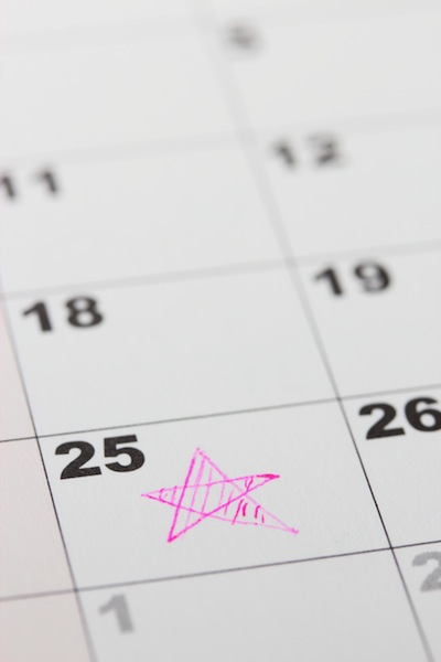 Things That Will Change As Soon As You Set A Wedding Date - SHEfinds