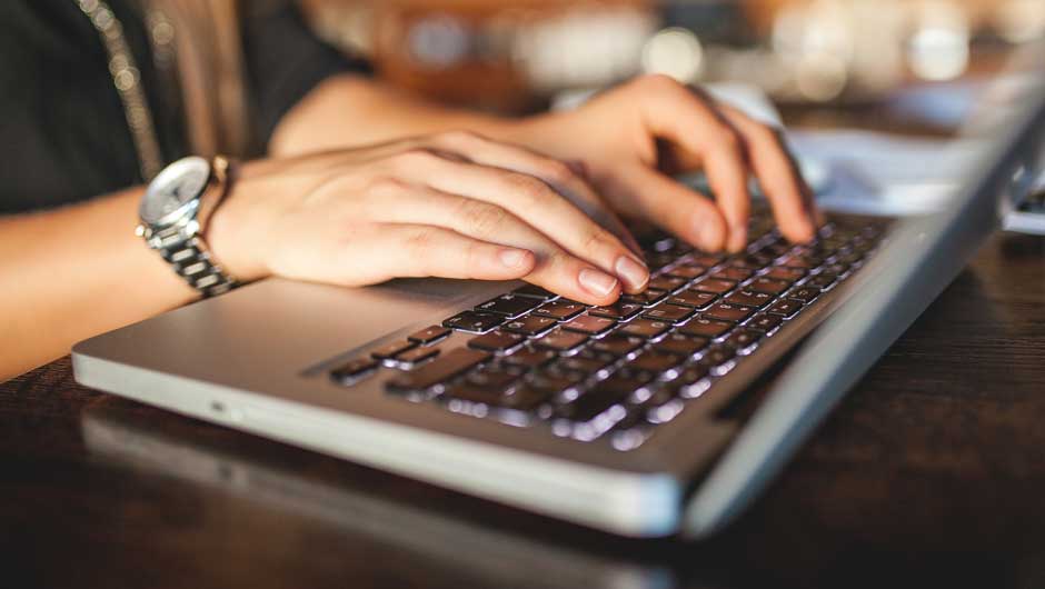 What Does It Mean If Your Boss Uses A Smiley Face In An Email - SHEfinds