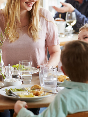 The Best Time To Eat Dinner If You Want To Sleep Well, According To A ...