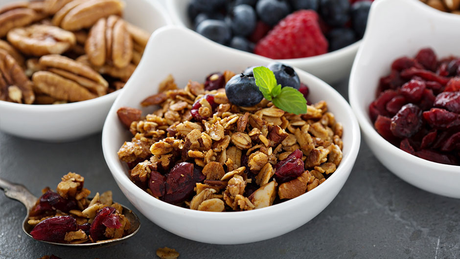 The Best Snacks To Speed Up Your Metabolism, According To A Dietitian ...