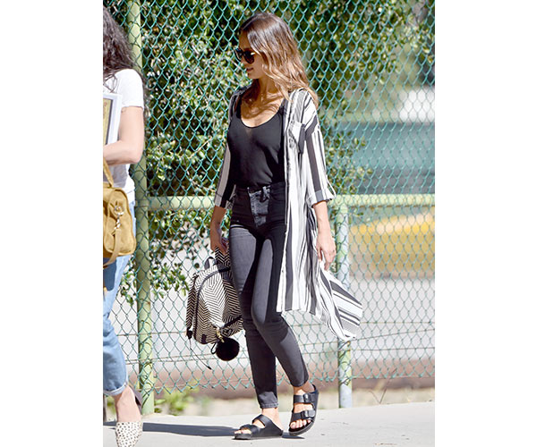 The One Pair Of Sandals Everyone Will Be Wearing This Summer - SHEfinds