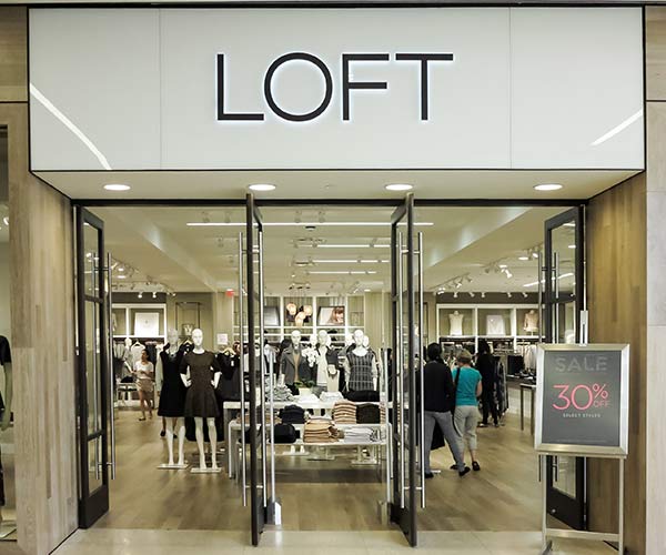 5 Brands That Are Great For Petite Sizes - SHEfinds