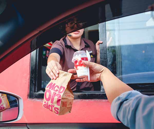 The Biggest Rip-Off At McDonald’s, According To Employees - SHEfinds