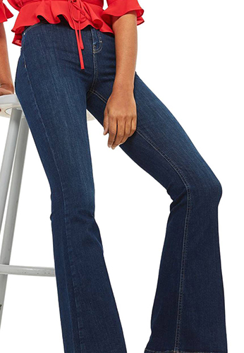 6 Pairs Of Flared Jeans Everyone Is Already Buying For Spring - SHEfinds