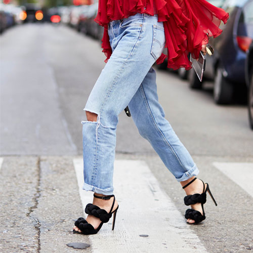 We Never Expected To See Jeans Like THIS–But Now They’re A Huge Fall ...