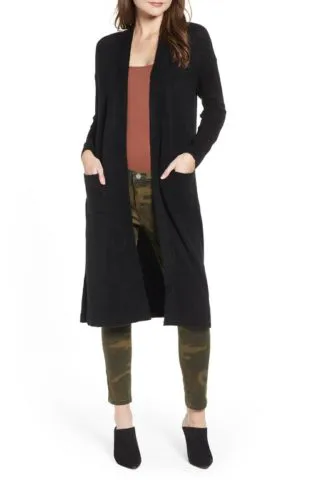 Every Woman Should Own This Flattering Midi Cardigan–It Looks Good On ...