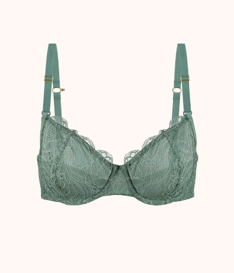 This Is The Comfortable, Pretty Lace Bra You Need In Your Lingerie ...