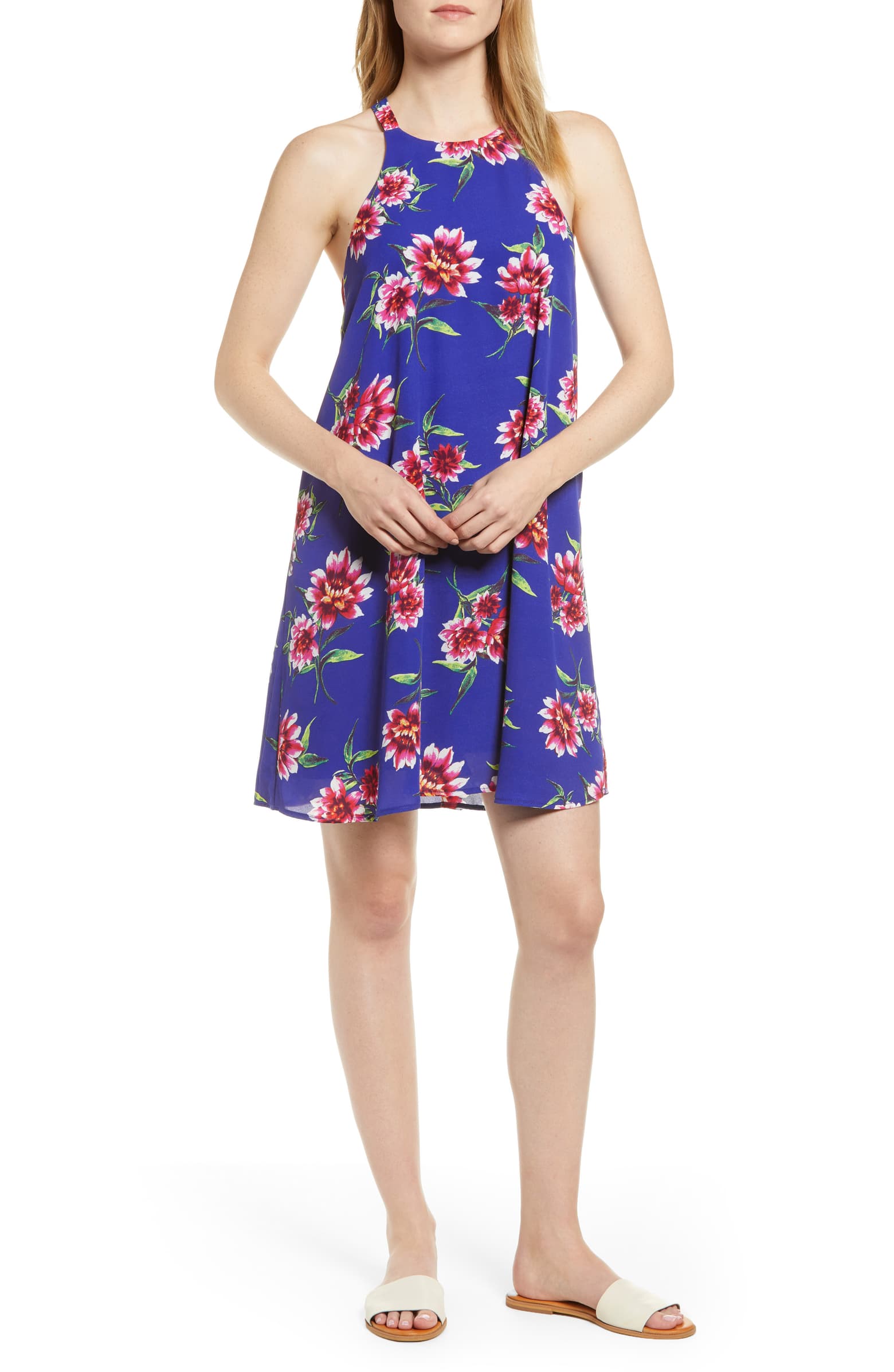 This $29 Halter Dress Looks Good On *Every* Woman - SHEfinds