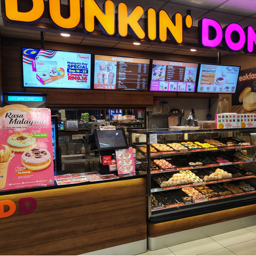 Dunkin’ Donuts Just Made This Huge Announcement & People Are Freaking ...