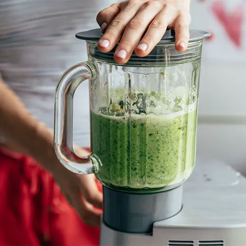 The Shocking Fruit You Should Never Add To Your Smoothies Because It ...