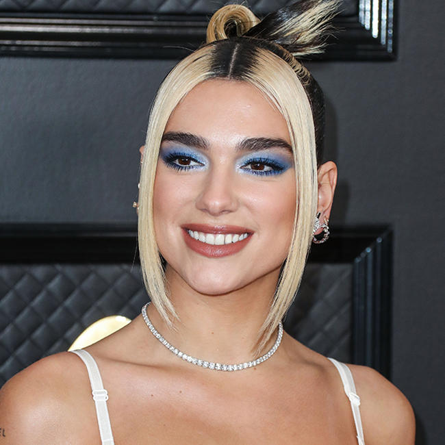 Emily Ratajkowski’s Cheeky Bathing Suit Is The Sexiest Thing She’s EVER ...