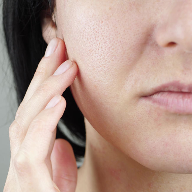 4 Simple Solutions For Sagging Skin, According To Dermatologists - SHEfinds