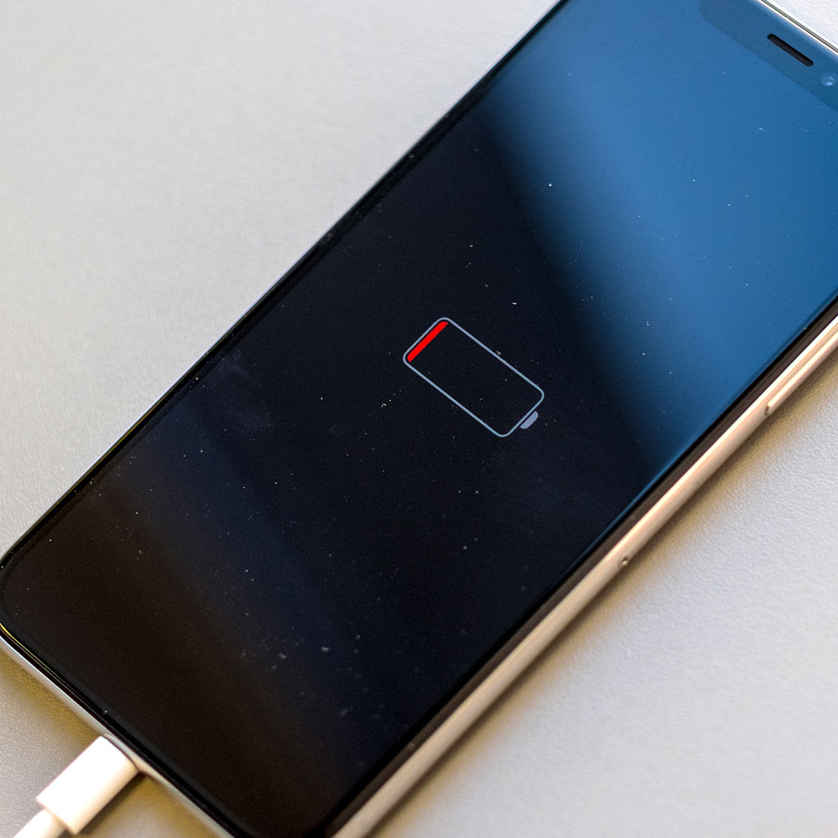 Apple Experts Say You Should Delete This One App On Your iPhone To ...