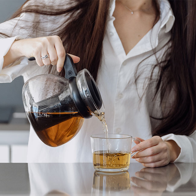 Experts Agree: These Are The Best Detoxifying Teas To Drink In The ...