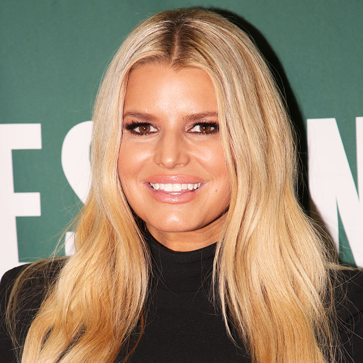 Jessica Simpson's Instagram, Twitter & Facebook on IDCrawl