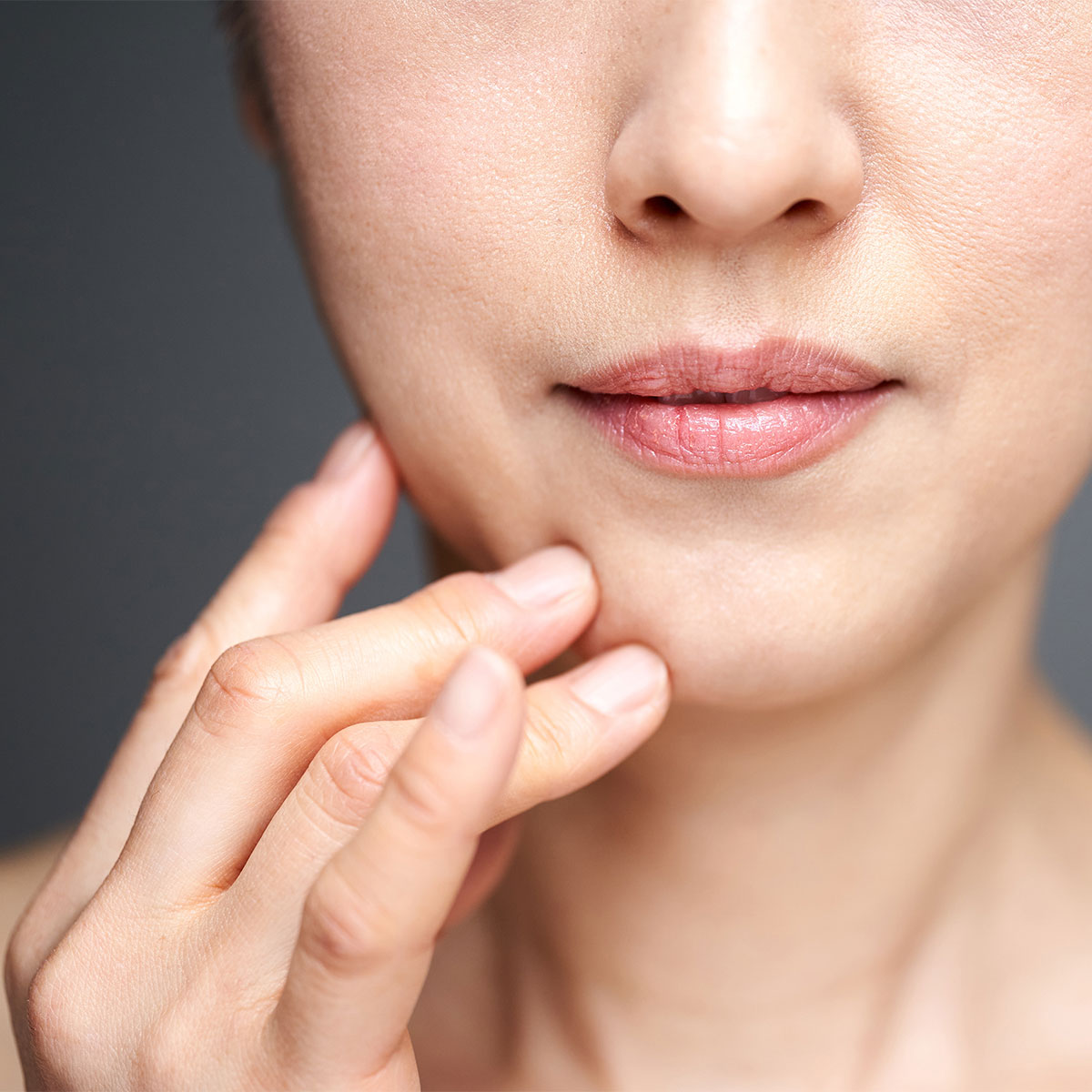 Dermatologists Reveal The 3 ‘Best’ Serums To Keep Skin Over 40 Firm ...