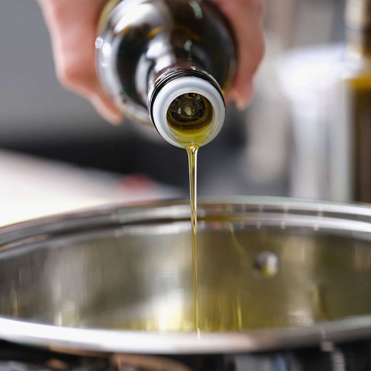 Nutritionists Say You Should Be Cooking With This Instead Of Olive Oil ...