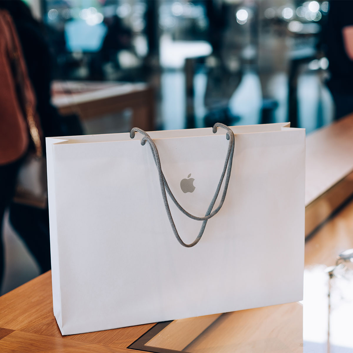 This Is The Worst Charging Mistake You Can Make, According To An Apple ...