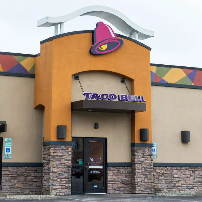 Taco Bell Discontinues Its Quesarito And Fans Are Losing Their Minds ...