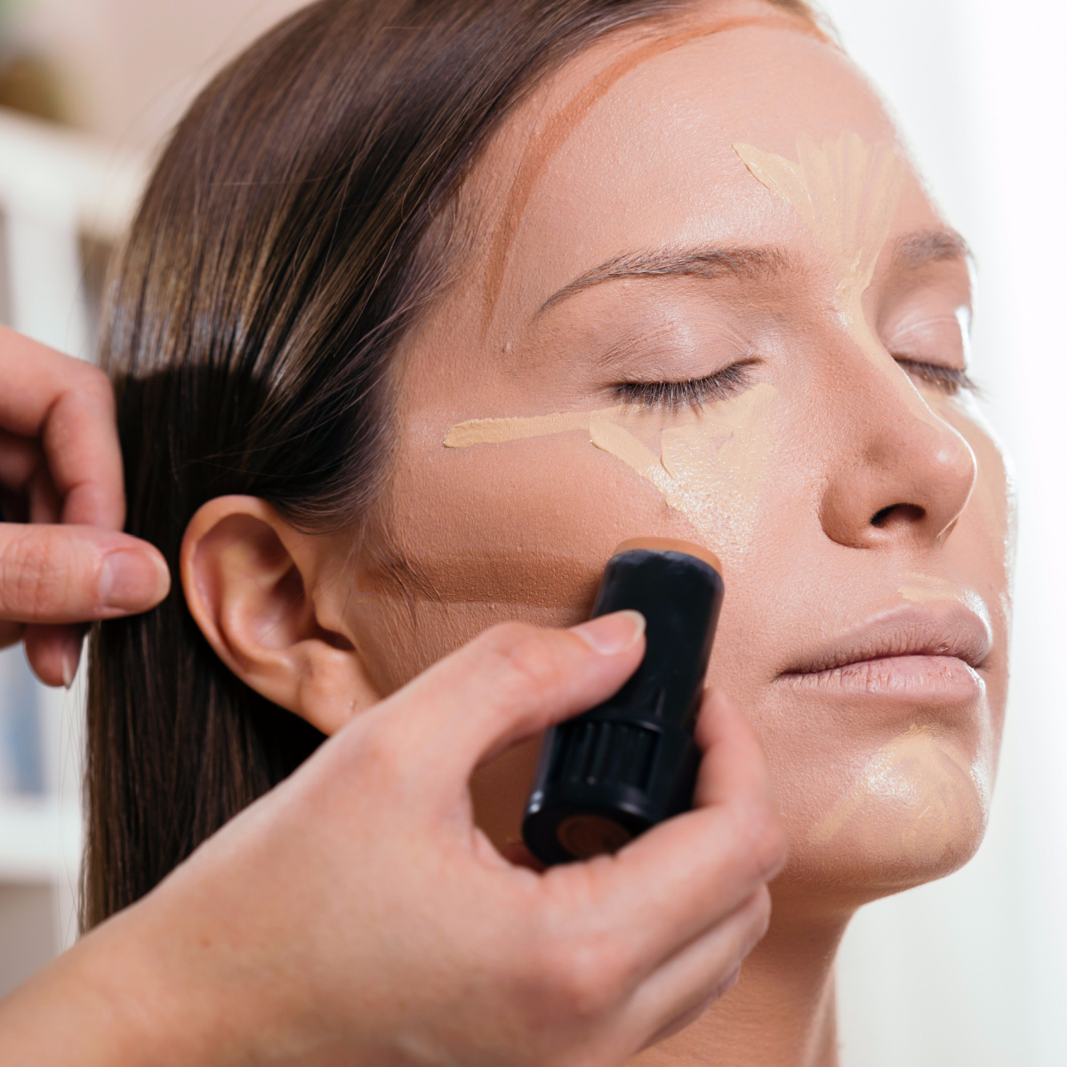 This Is The Easy Contour Hack That Can Make Your Forehead Look Smaller ...