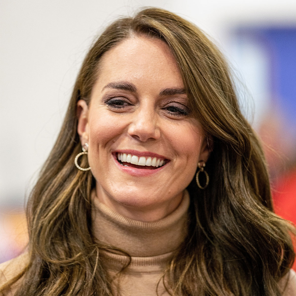 Kate Middleton Dons Sporty-Chic Ensemble On Rugby Field While Promoting ...