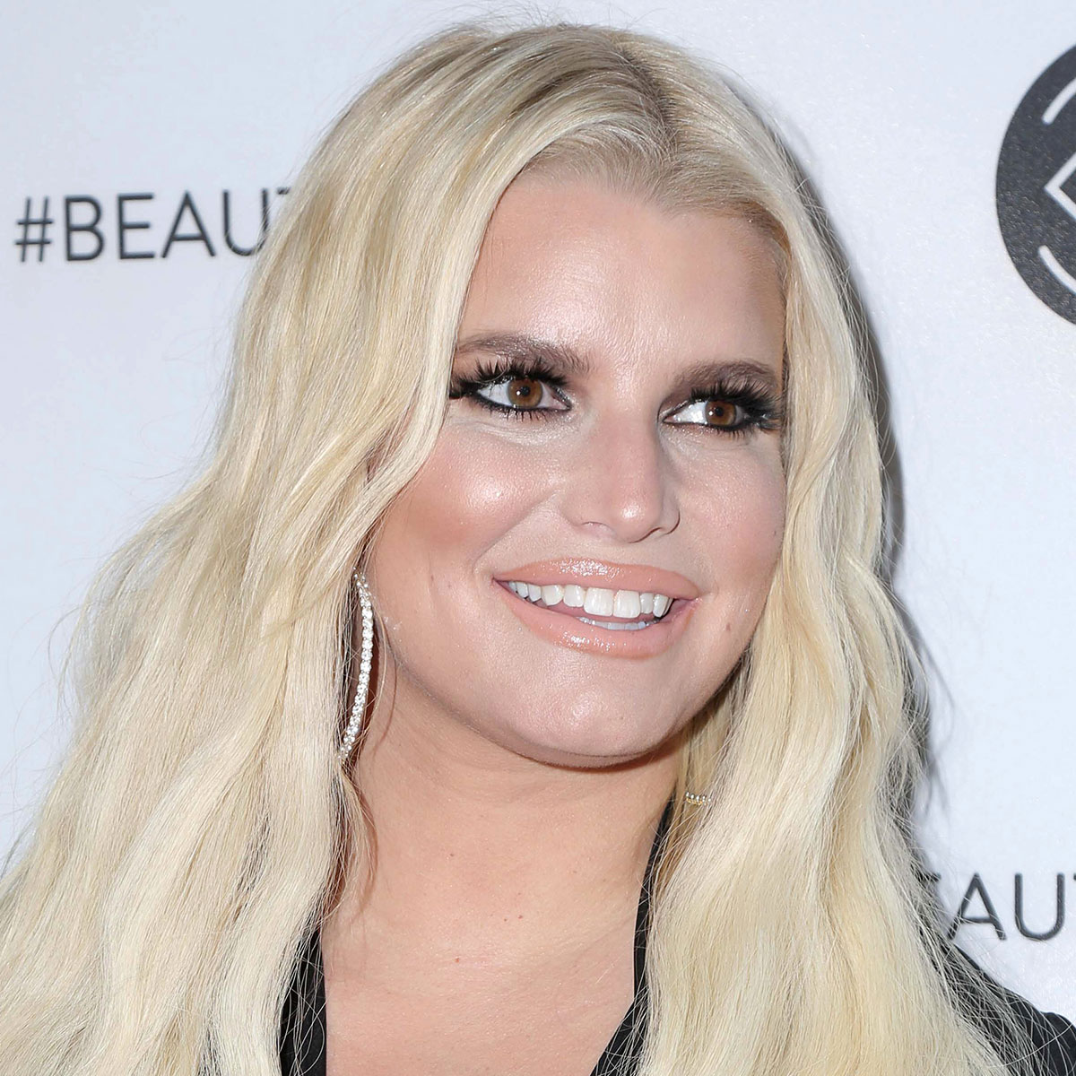 Fans React To Jessica Simpson Going Makeup-Free At 43: ‘Beautiful Skin ...