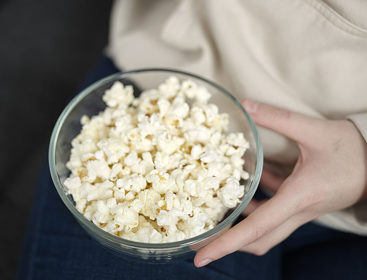 The Popcorn You Can Eat Every Day To Shed Pounds, Nutritionists Say ...