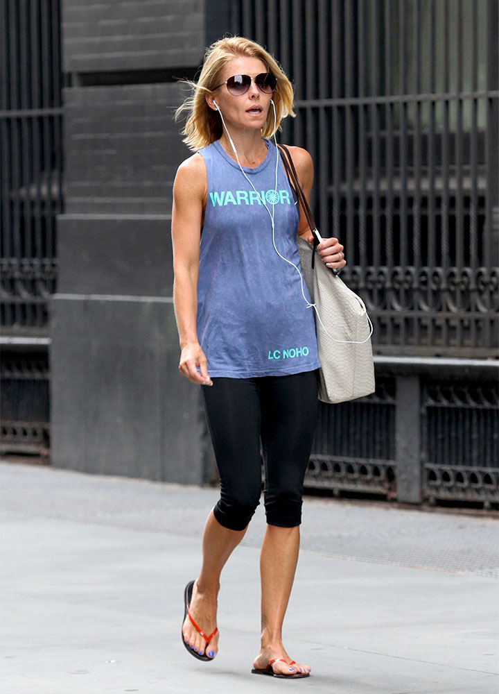 2 Sweet Treats Kelly Ripa Swears By Eating To Maintain Her Toned ...