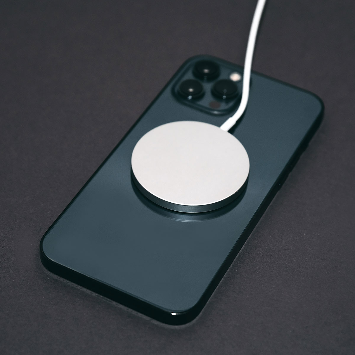 The Worst Wireless Charging Mistakes You Should Stop Making (Yes, They ...