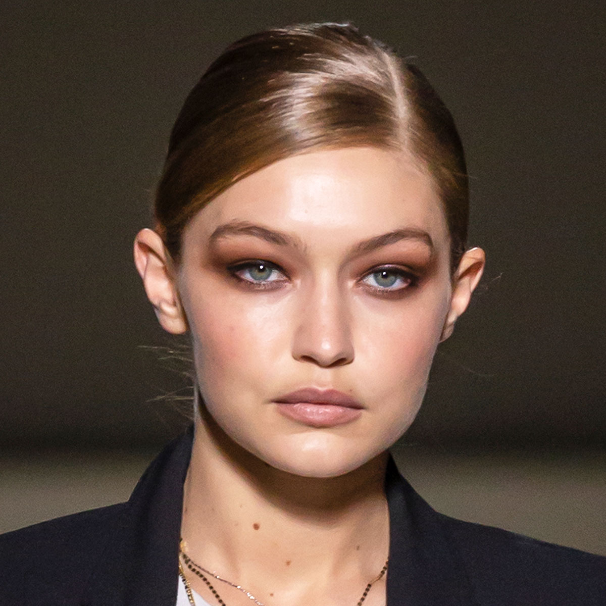 Gigi Hadid Pictures From 2015 Are Compared With Pictures From 2023 As ...