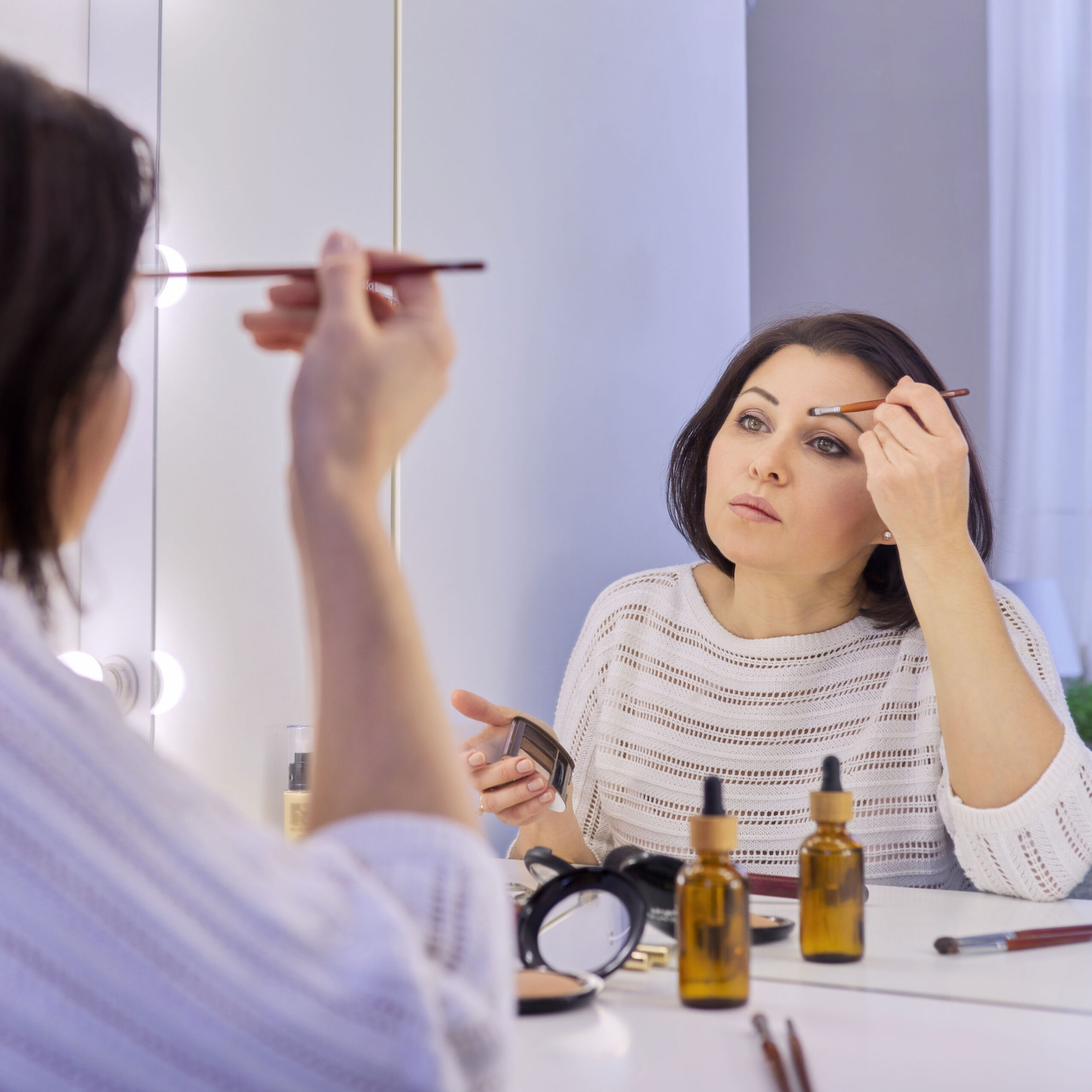 MUAs Share The 3 Most Common Makeup Mistakes Women Over 40 Make That ...