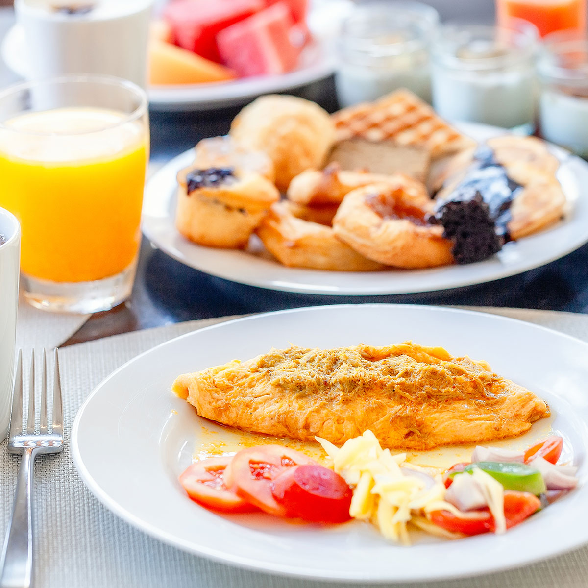5 Worst Breakfast Foods For Visceral Fat, According To A Dietitian ...
