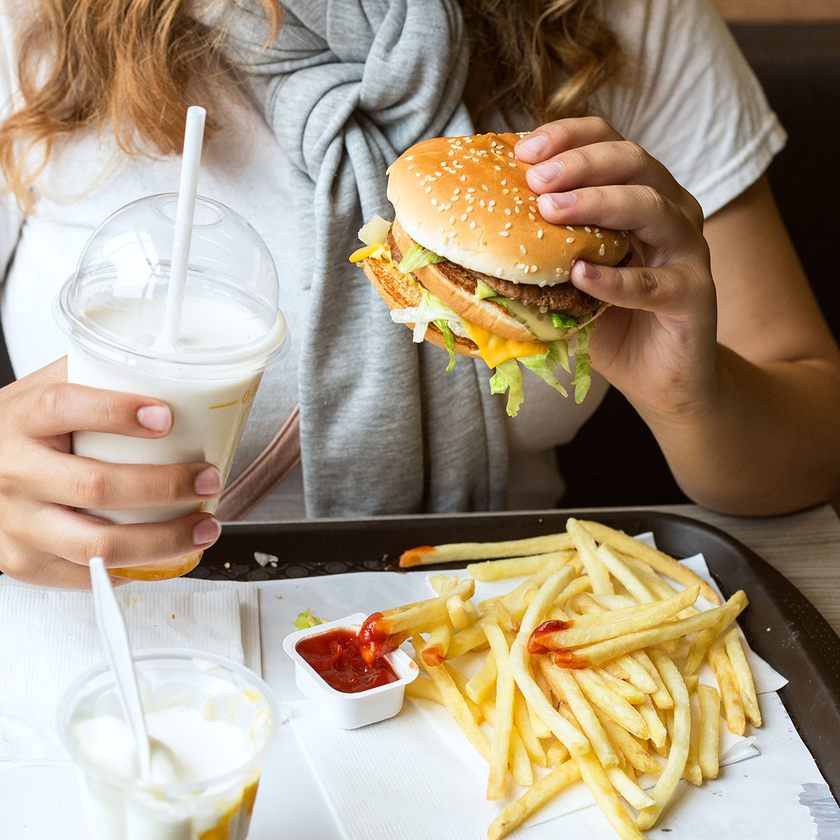 Nutritionist Reveals This Popular Fast Food Item Can Disrupt Your Sleep ...